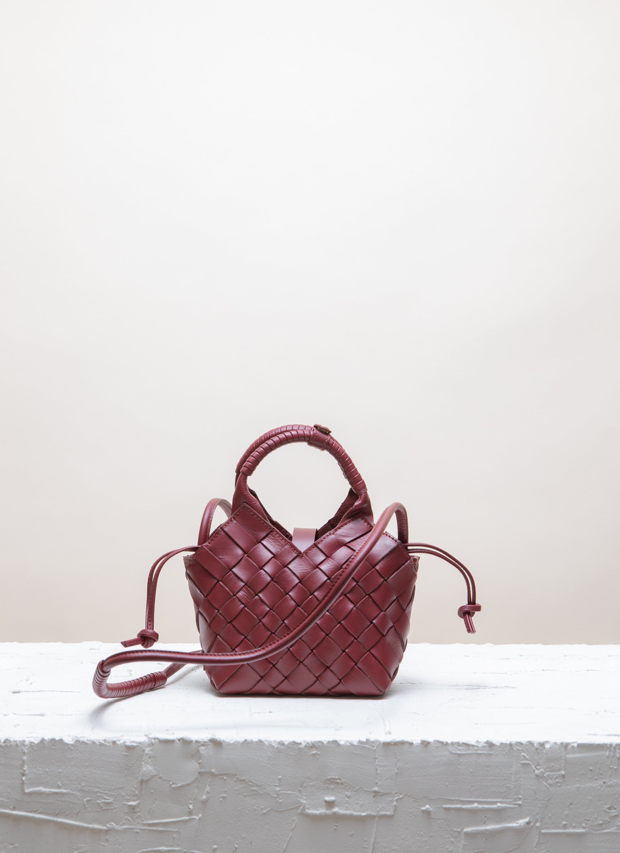 Cala Jade - MISU Mini Cross-body bag - merlot red
